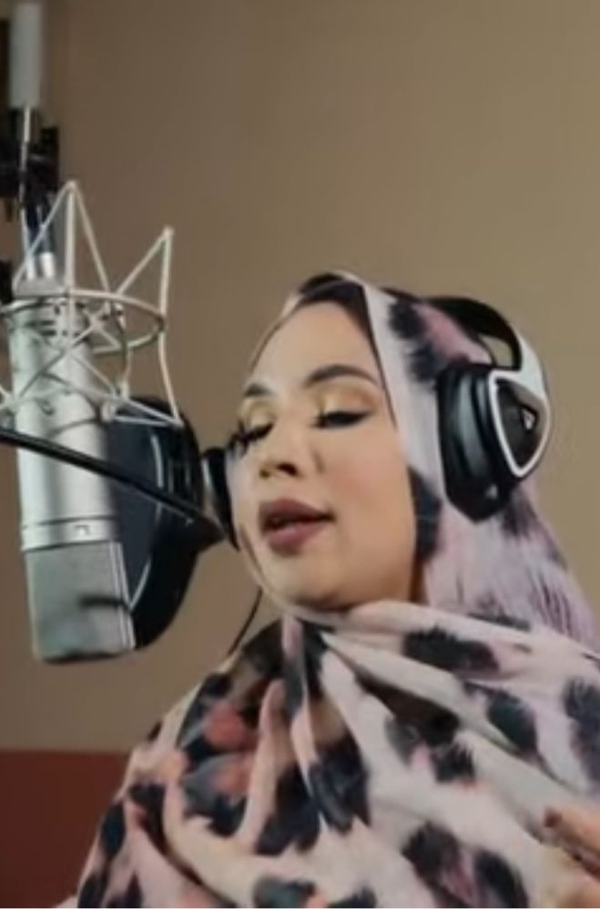 mouna | Search Snapchat Creators, Filters and Lenses