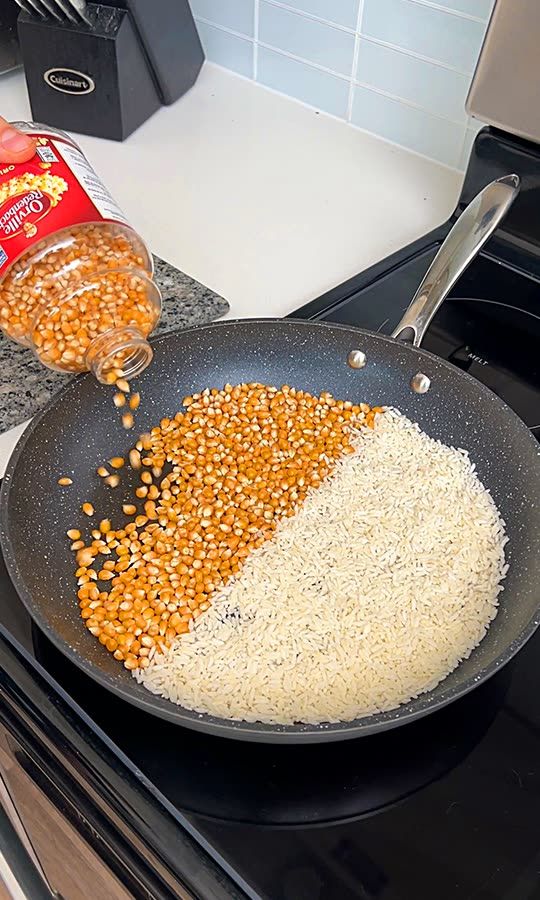 Whoa, Can't Believe This Worked! 😍 - Snacks & Hacks | Snapchat