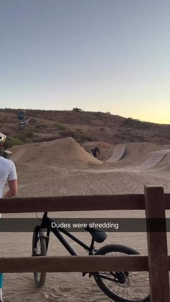 Britney Loh 💗 (@itsbritneyloh) | Snapchat Stories, Spotlight & Lenses