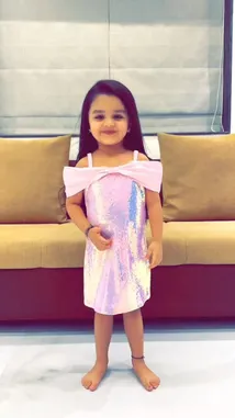 Adorable_aanyaa (@adorableaanyaa) | Snapchat Stories, Spotlight & Lenses