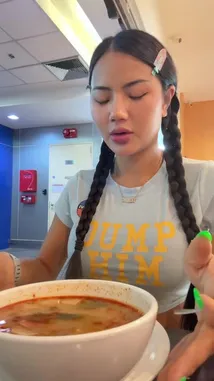 Praew Only (@praewonly1999) | Snapchat Stories, Spotlight & Lenses