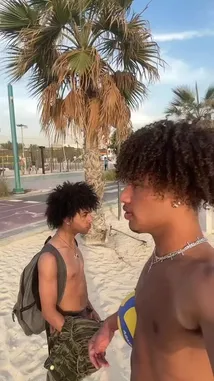 Emeka Jr (@isnotej) | Snapchat Stories, Spotlight & Lenses