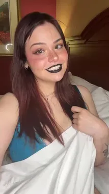 Ember Iska (@emberiska) | Snapchat Stories, Spotlight & Lenses