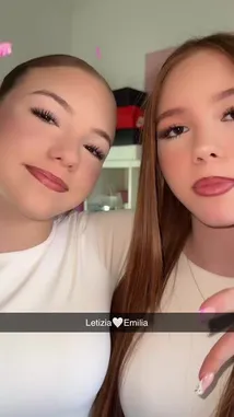 Emilia Letizia Twins On Ice (@mirrortwins) | Snapchat Stories ...