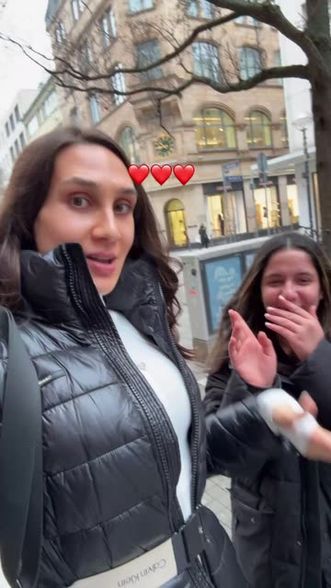 celiashia (@celiashia) | Snapchat Stories, Spotlight & Lenses