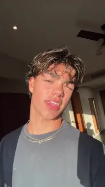 Malachi Barton (@offmalachi) | Snapchat Stories, Spotlight & Lenses