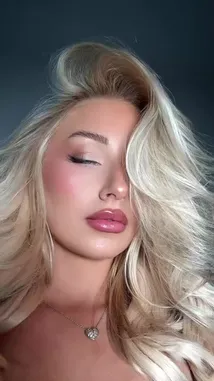 Charlotte Parkes (@charlparkesx) | Snapchat Stories, Spotlight & Lenses