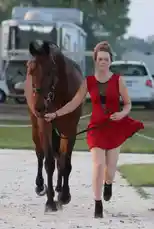 Bella Gallops (@bellagallops) | Snapchat Stories, Spotlight & Lenses