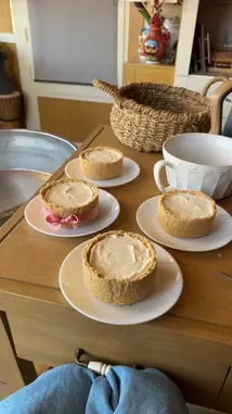 Abir El Saghir (@abiresag) | Snapchat Stories, Spotlight & Lenses