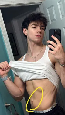 Matt Convard (@mattconvard) | Snapchat Stories, Spotlight & Lenses