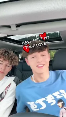 Sven Rubenbauer (@svenandandy) | Snapchat Stories, Spotlight & Lenses