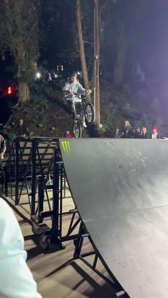 Britney Loh 💗 (@itsbritneyloh) | Snapchat Stories, Spotlight & Lenses