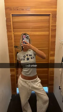 Maddy Dodd (@maddyy_dodd) | Snapchat Stories, Spotlight & Lenses