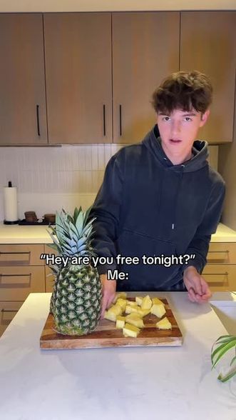 Sven Rubenbauer (@svenandandy) | Snapchat Stories, Spotlight & Lenses