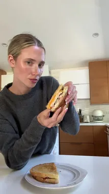 chy (@chyburden) | Snapchat Stories, Spotlight & Lenses