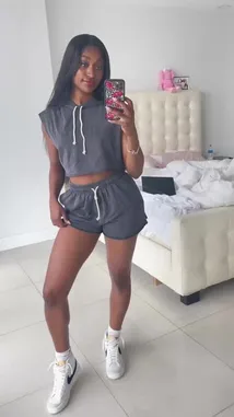 Tavi Larai 🪽 (@itstavvi) | Snapchat Stories, Spotlight & Lenses