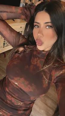 Jessica Awadis (@jessicaawadis) | Snapchat Stories, Spotlight & Lenses