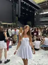 Zoe Rhode (@zoerhodee) | Snapchat Stories, Spotlight & Lenses
