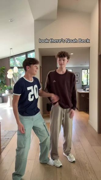 Sven Rubenbauer (@svenandandy) | Snapchat Stories, Spotlight & Lenses