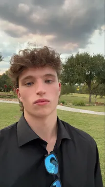 Drake (@drakecarsno) | Snapchat Stories, Spotlight & Lenses