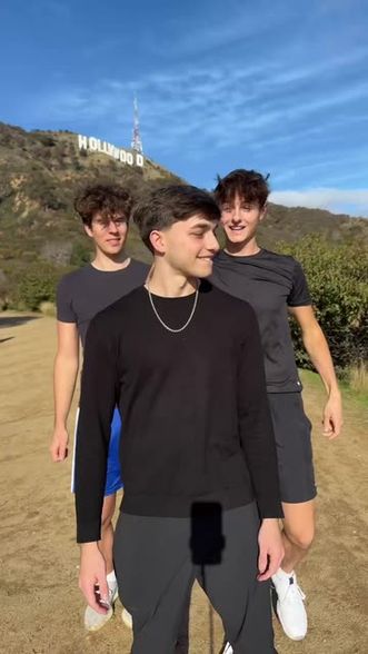 Sven Rubenbauer (@svenandandy) | Snapchat Stories, Spotlight & Lenses