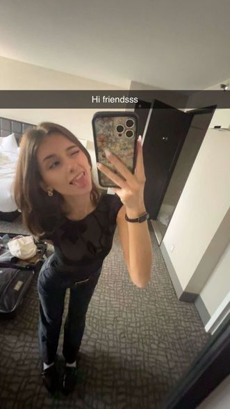 Willow :) (@willow.jc) | Snapchat Stories, Spotlight & Lenses