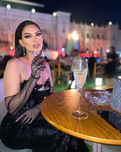 Nabeelah (@nabeelah_kahn) | Snapchat Stories, Spotlight & Lenses