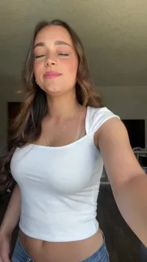 Fiorella Wilkinson (@fiorellawilkk) | Snapchat Stories, Spotlight & Lenses