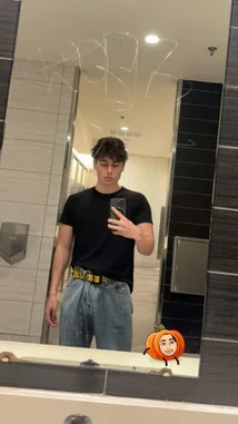 Tyler Van Beveren (@vanbev) | Snapchat Stories, Spotlight & Lenses