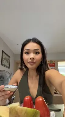 Jenn Tran (@jennifertrannx) | Snapchat Stories, Spotlight & Lenses