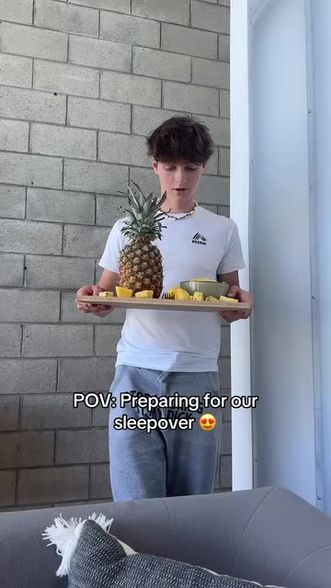 Sven Rubenbauer (@svenandandy) | Snapchat Stories, Spotlight & Lenses