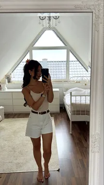 Tugce Colak (@tugcecolak96) | Snapchat-Stories, Spotlight och linser