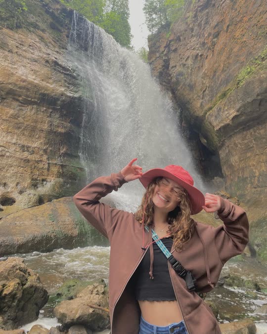 Brynn Avery Brynnavery816 เรื่องราว Snapchat ตลอดจน Spotlight และเลนส์