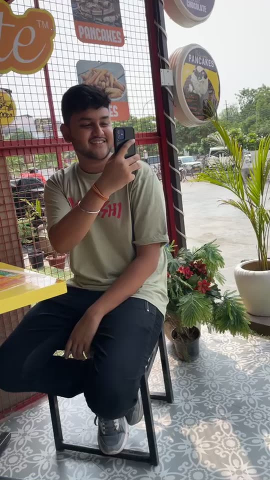 Varun Dev Bundela (@varunbundela22) | Snapchat Stories, Spotlight & Lenses