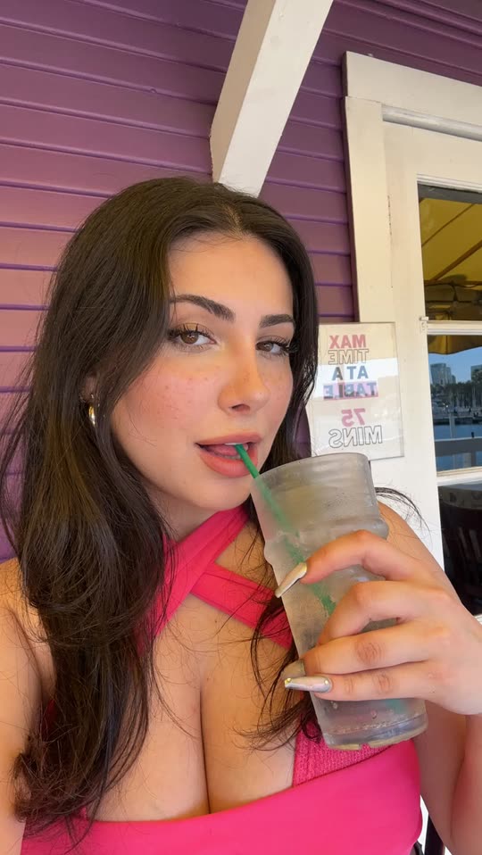 Judy Bella (@judyy.bellaa) | Snapchat Stories, Spotlight & Lenses