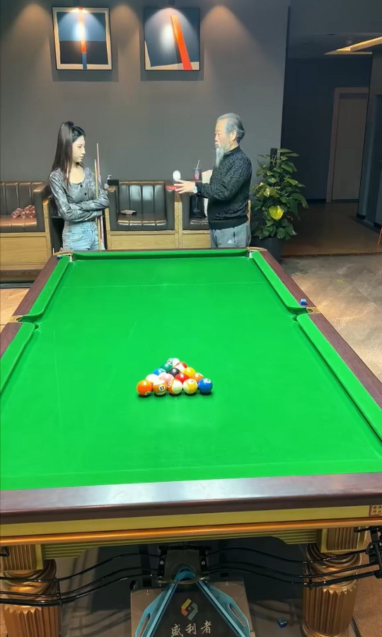 8 ball pool | Search Snapchat Creators, Filters and Lenses