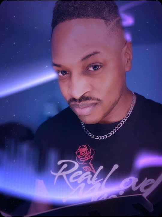 Raymond Larkin(@rayisreal.20) | เรื่องราว Snapchat ตลอดจน Spotlight และ ...