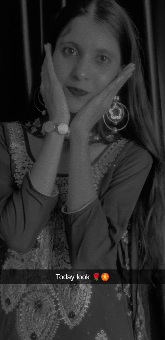 Garima Rawat (@grima_rawt1298) | Snapchat Stories, Spotlight & Lenses